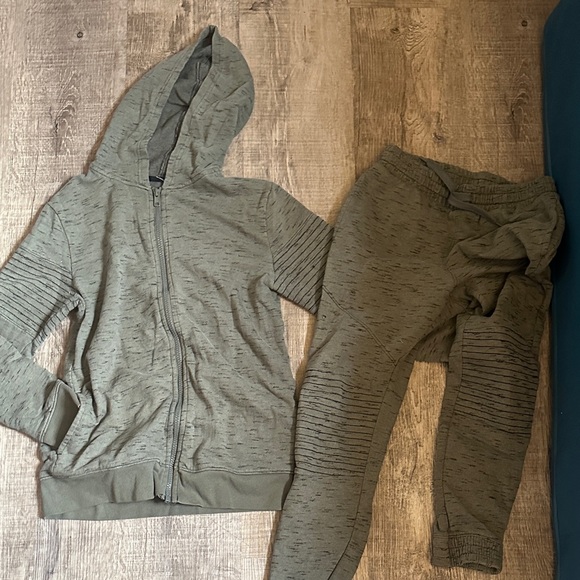 art class | Matching Sets | Art Class Kids Matching Set In Olive Green ...